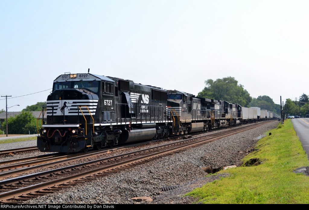 NS SD60I 6727 leads 21M
